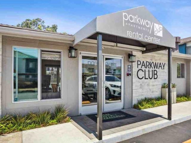 Parkway Club 3 Bedroom Apartment for Rent at 1237 Graves Ave, Bostonia, CA 92021 Bostonia