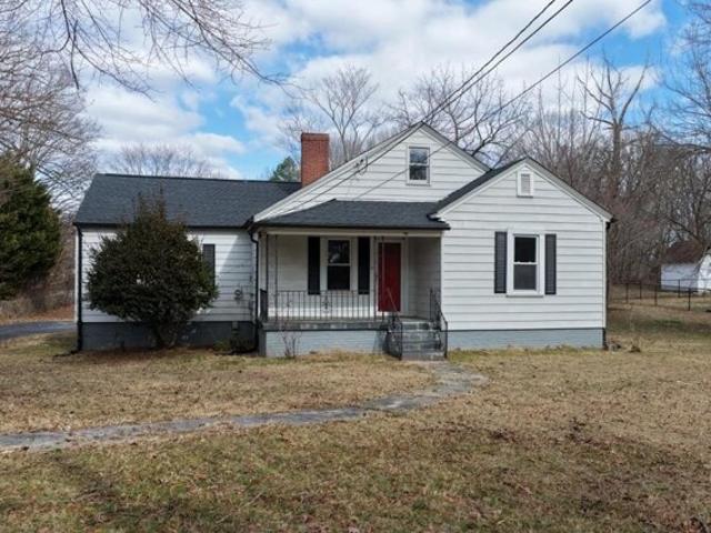 Parkway Dr, Danville, Home For Sale