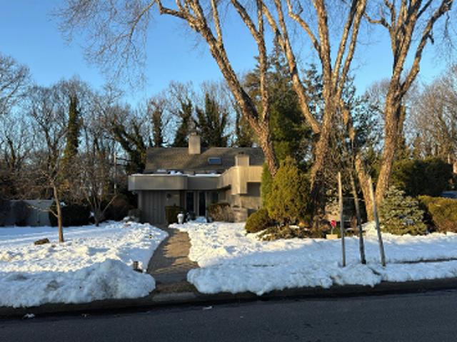 Parkway Dr
