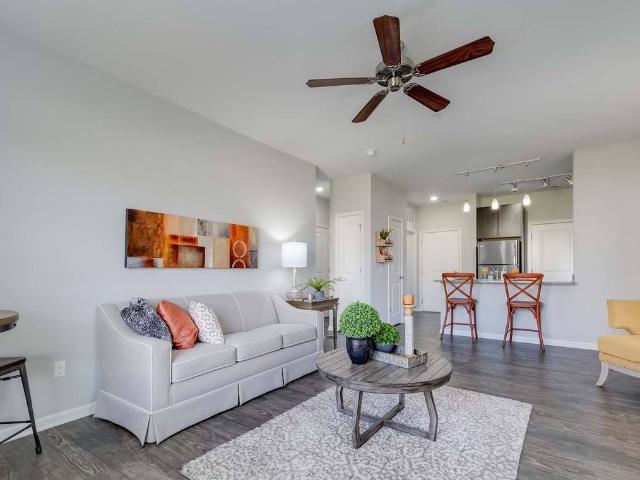 Parkway Flats 2 Bedroom Apartment for Rent at 807 Central Park Cir, Kalamazoo, MI 49006 Arcadia