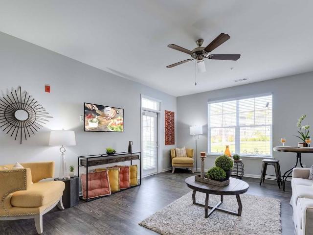 Parkway Flats 2 Bedroom Apartment for Rent at Central Park Cir, Kalamazoo, MI 49001 Arcadia