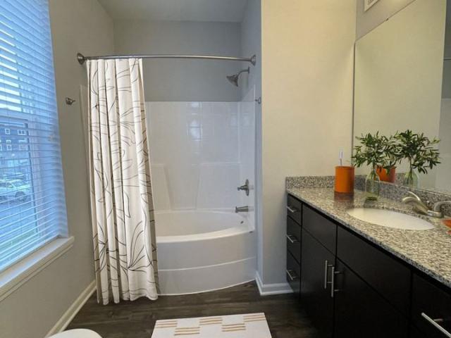Parkway Flats 2 Bedroom Apartment for Rent at Central Park Cir, Kalamazoo, MI 49001 Arcadia