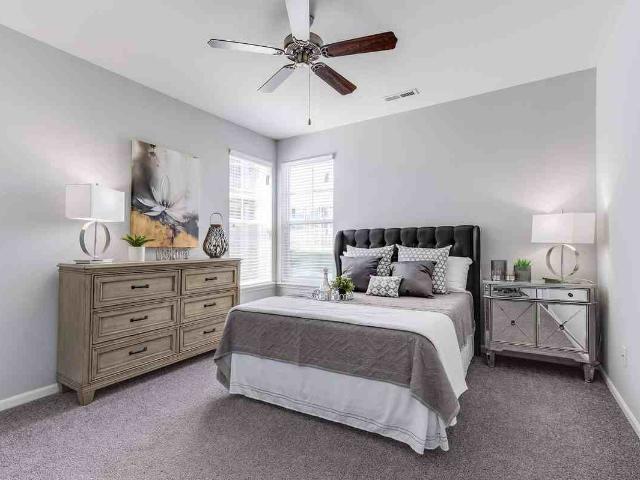 Parkway Flats 3 Bedroom Apartment for Rent at Central Park Cir, Kalamazoo, MI 49001 Arcadia