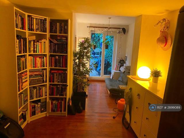 Parkway, London, NW1 1 bed flat to rent £1,800 pcm £415 pw