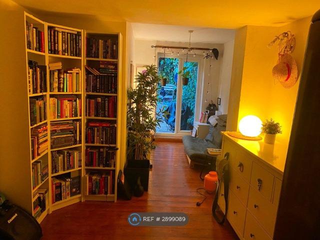 Parkway, London NW1, 1 bed flat to rent, £1,800 pcm | PrimeLocation