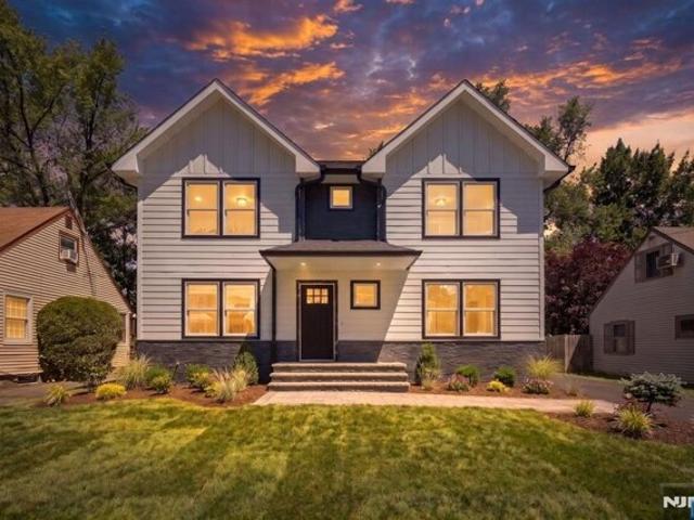 Parkway, Rochelle Park, Home For Sale