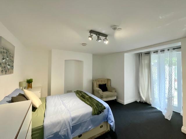 Parkway Road, Dudley DY1, Studio to rent, £780 pcm | PrimeLocation