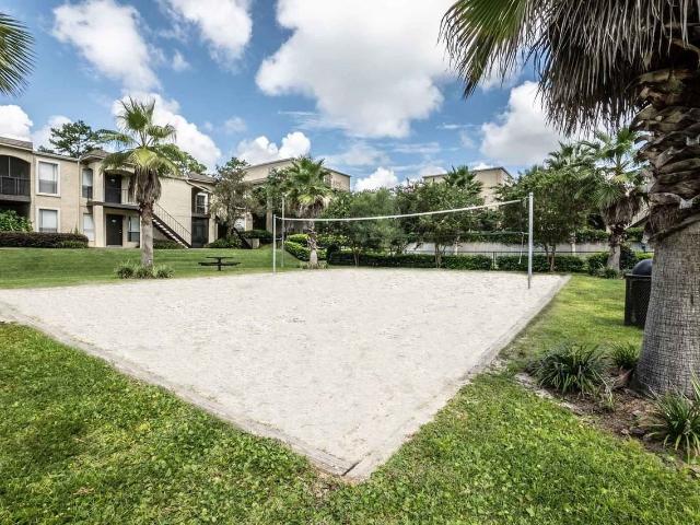 Parkway Square Apartments 2 Bedroom Apartment for Rent at 2855 Apalachee Pkwy, Tallahassee, FL 32301