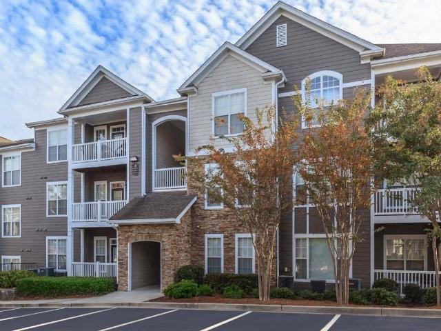 Parkway Vista 2 Bedroom Apartment for Rent at 100 Parkway Cir S, Atlanta, GA 30340