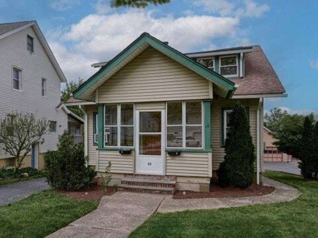 Parkway W, Caldwell Boro Township, Home For Sale
