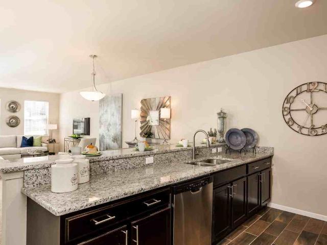 Parkways of Auburn Hills 3 Bedroom Apartment for Rent at 124 Optimist Ct, Auburn Hills, MI 48326 Auburn Hills