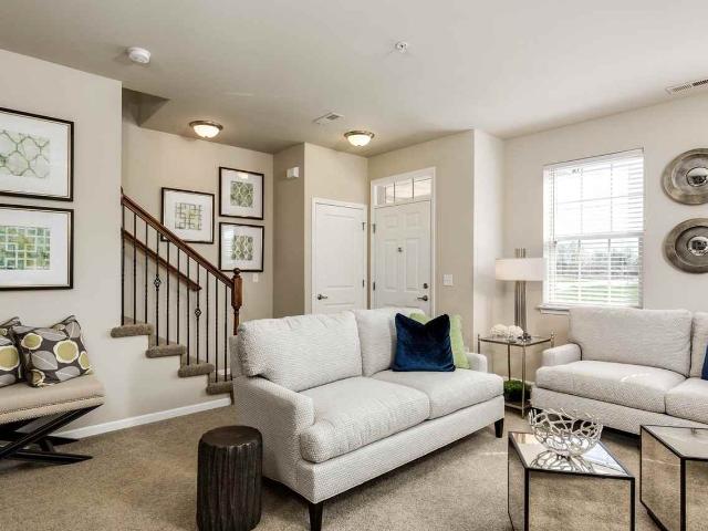 Parkways of Auburn Hills 3 Bedroom Apartment for Rent at 124 Optimist Ct, Auburn Hills, MI 48326 Auburn Hills