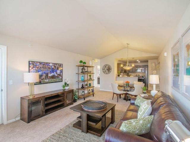 Parkways of Auburn Hills 3 Bedroom Apartment for Rent at 124 Optimist Ct, Auburn Hills, MI 48326 Auburn Hills