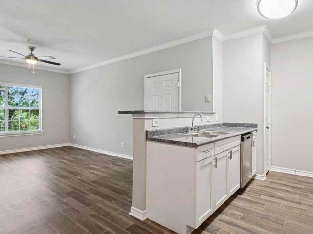 Parkways on Prairie Creek 1 Bedroom Apartment for Rent at 2530 Sara Jane Pkwy, Grand Prairie, TX 75052