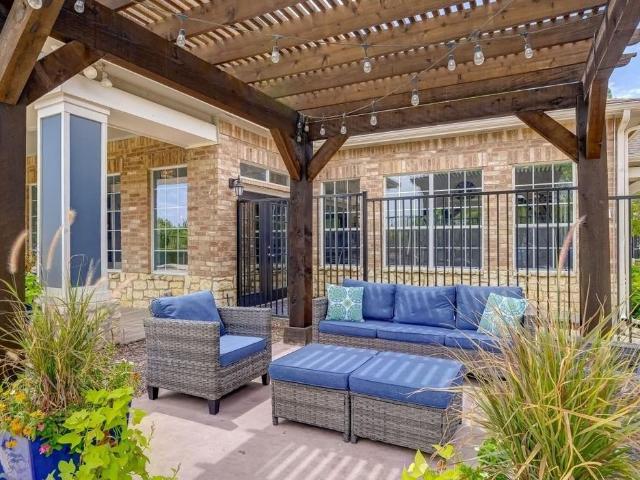 Parkways on Prairie Creek 2 Bedroom Apartment for Rent at 2530 Sara Jane Pkwy, Grand Prairie, TX 75052