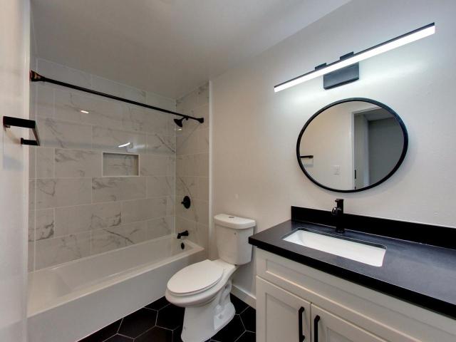 PARKWEST APARTMENTS 1 Bedroom Apartment for Rent at 14400 E 14th St, San Leandro, CA 94578 Upper Bal
