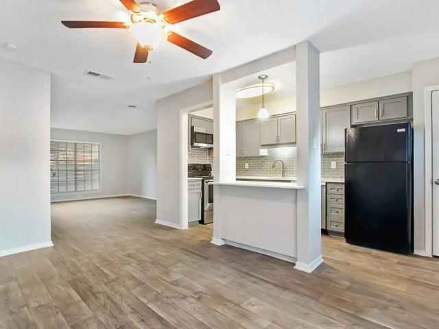 Parkwyn Townhomes 2 Bedroom Apartment for Rent at 4401 Glenview Ct, North Richland Hills, TX 76180