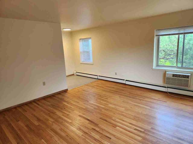 Parkview 725 1 Bedroom Apartment for Rent at 725 Parkview Apartments, Madison, WI 53715