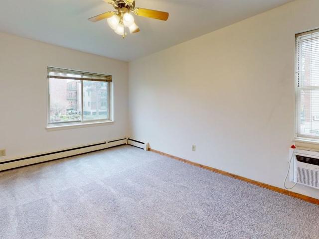 Parkview 725 2 Bedroom Apartment for Rent at 725 Parkview Apartments, Madison, WI 53715