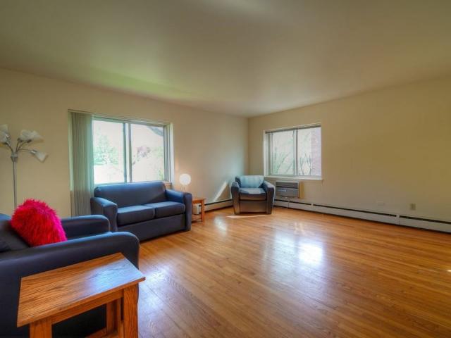 Parkview 726 2 Bedroom Apartment for Rent at 726 Parkview Apartments, Madison, WI 53715