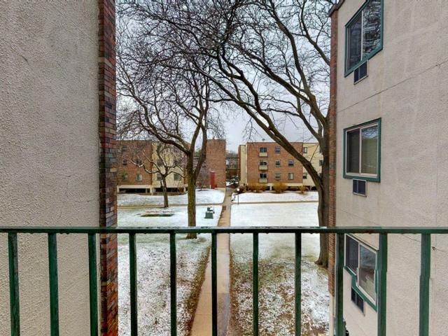 Parkview 745