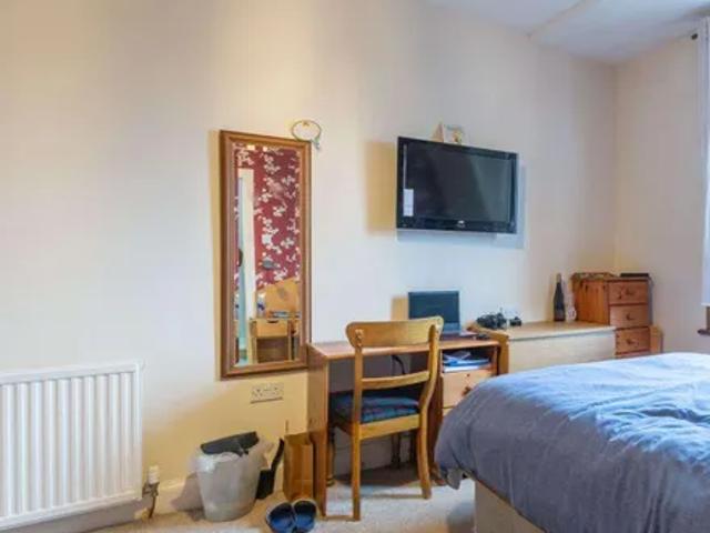Parkview, 17 Corstorphine Road, City of Edinburgh, EH12 7AU, United Kingdom | Room for rent #103384503 | Rentberry