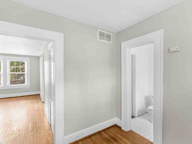 Parkview 1 Bedroom Apartment for Rent at 2501 Caldwell Ave S, Birmingham, AL 35205 Highland Park