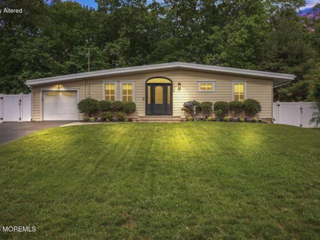 Parkview Ter, Lincroft, Home For Sale