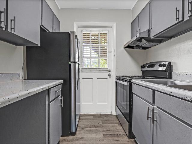 Parkview Apartments & Townhomes 3 Bedroom Apartment for Rent at 1700 Valley Park Ct, Augusta, GA 30909 Forest Hills