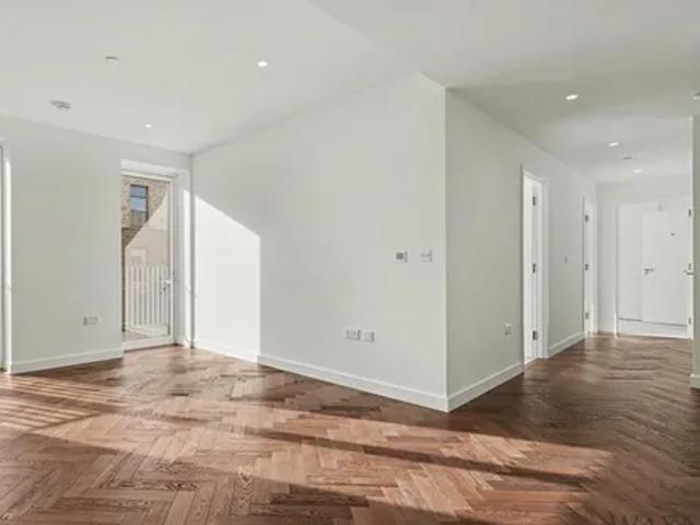 Parkview Avenue, London, NW2 8AJ, United Kingdom | 3 bed house for rent #168061760 | Rentberry