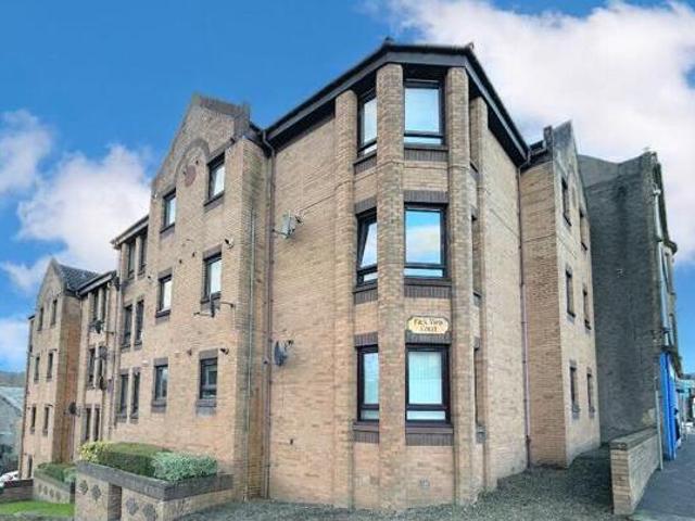 Parkview Court, Main Street, 2 Bedroom Flat