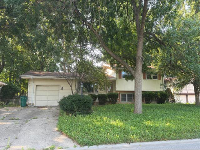Parkview Dr
