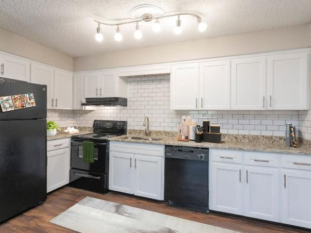 Parkview Flats 1 Bedroom Apartment for Rent at 1306 Bradyville Pike, Murfreesboro, TN 37130