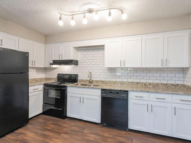 Parkview Flats 2 Bedroom Apartment for Rent at 1306 Bradyville Pike, Murfreesboro, TN 37130