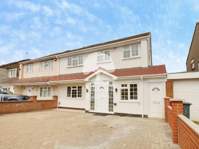 Parlaunt Road, Langley SL3, Room to rent, £1,000 pcm | PrimeLocation