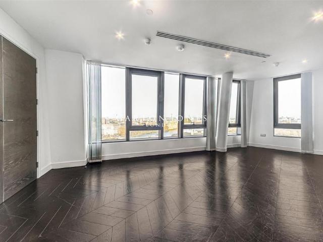 Parliament House, 81 Black Prince. 1 bed penthouse to rent £3,012 pcm £695 pw