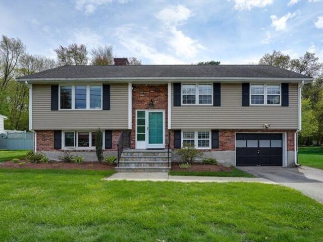 Parliament Ln, Woburn, Home For Sale