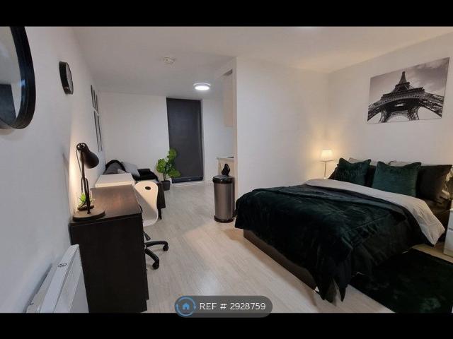 Parliament Place, Liverpool L8, Studio to rent, £1,000 pcm | PrimeLocation