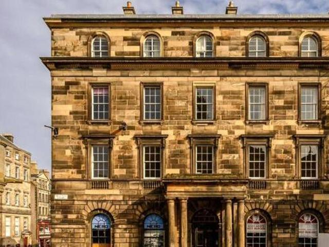 Parliament Square, Edinburgh, 2 Bedroom Apartment