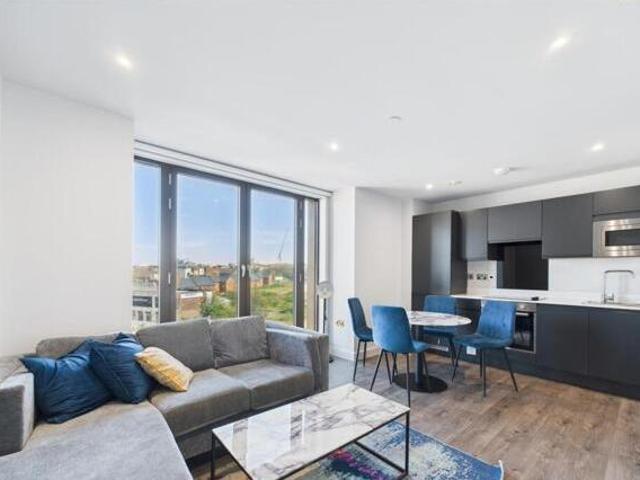 Parliament Square, Greenland Street, 2 Bedroom Apartment
