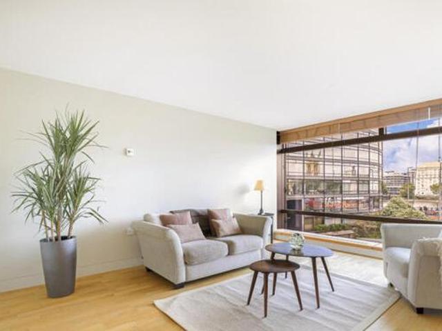 Parliament View, Albert Embankment, 2 Bedroom Flat