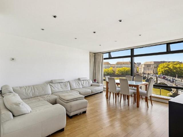 Parliament View Apartments, 1 Albert. 3 bed flat to rent £4,200 pcm £969 pw