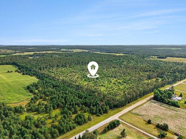 Parmater Rd, Gaylord, MI 49735