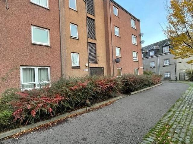 Parmelia Court, Perth PH1, 2 bed flat to rent, £850 pcm | PrimeLocation