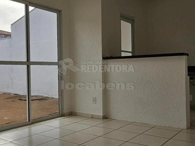 Parque da Liberdade II Casa com 2 dormitórios, sala 2 ambientes