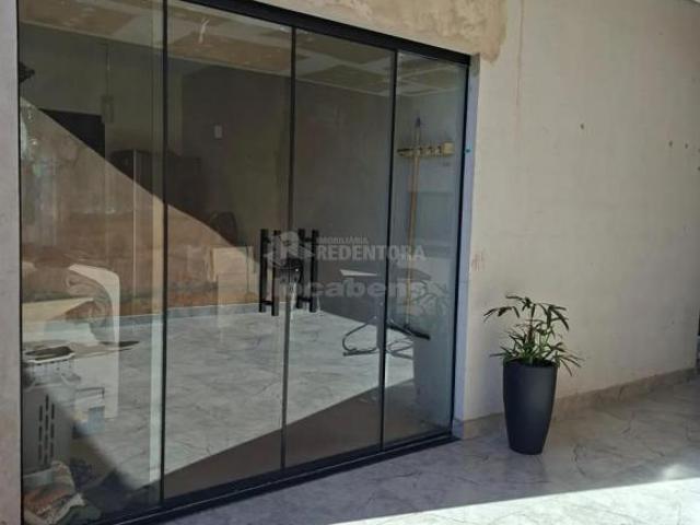 Parque Residencial Dignidade Casa a venda com 02 quartos e área gourmet com churrasqueira