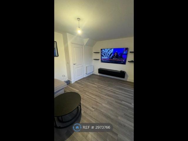 Parrett Avenue, Sittingbourne ME10, Room to rent, £900 pcm | PrimeLocation