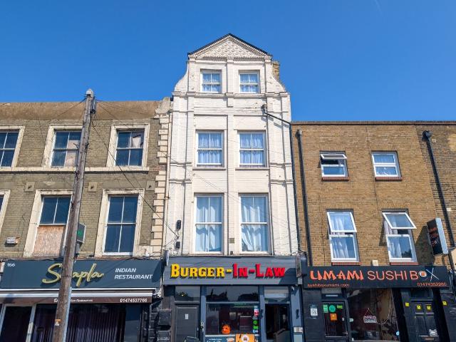 Parrock Street, Gravesend, Kent DA12, 2 bed flat to rent, £1,300 pcm | PrimeLocation