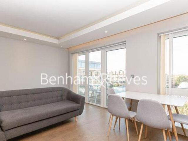 Parrs Way, Hammersmith, 2 Bedroom Apartment