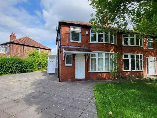 Parrs Wood Road, Manchester M20 4 bed house to rent £2,340 pcm £540 pw